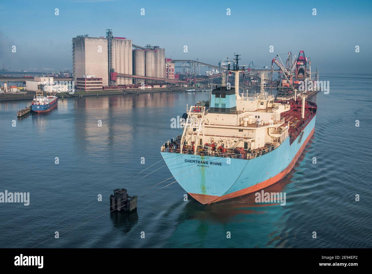 Europoort ore docks hi-res stock photography and images - Alamy