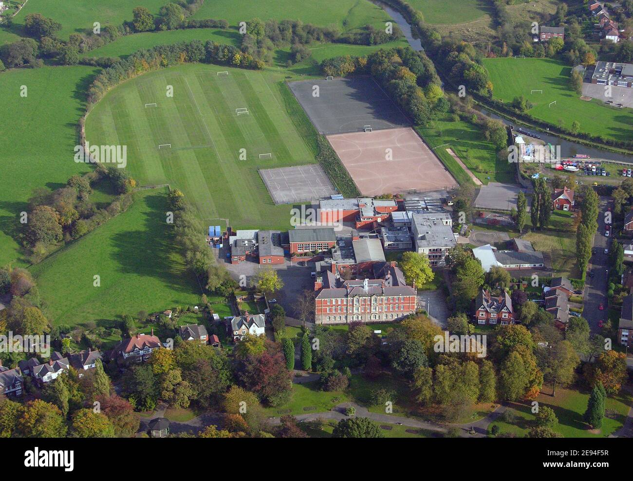 Macclesfield college hi-res stock photography and images - Alamy