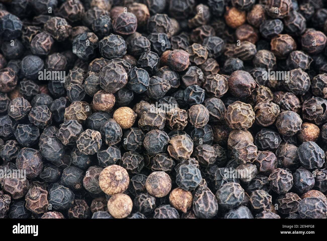 Black peppercorn hi-res stock photography and images - Alamy