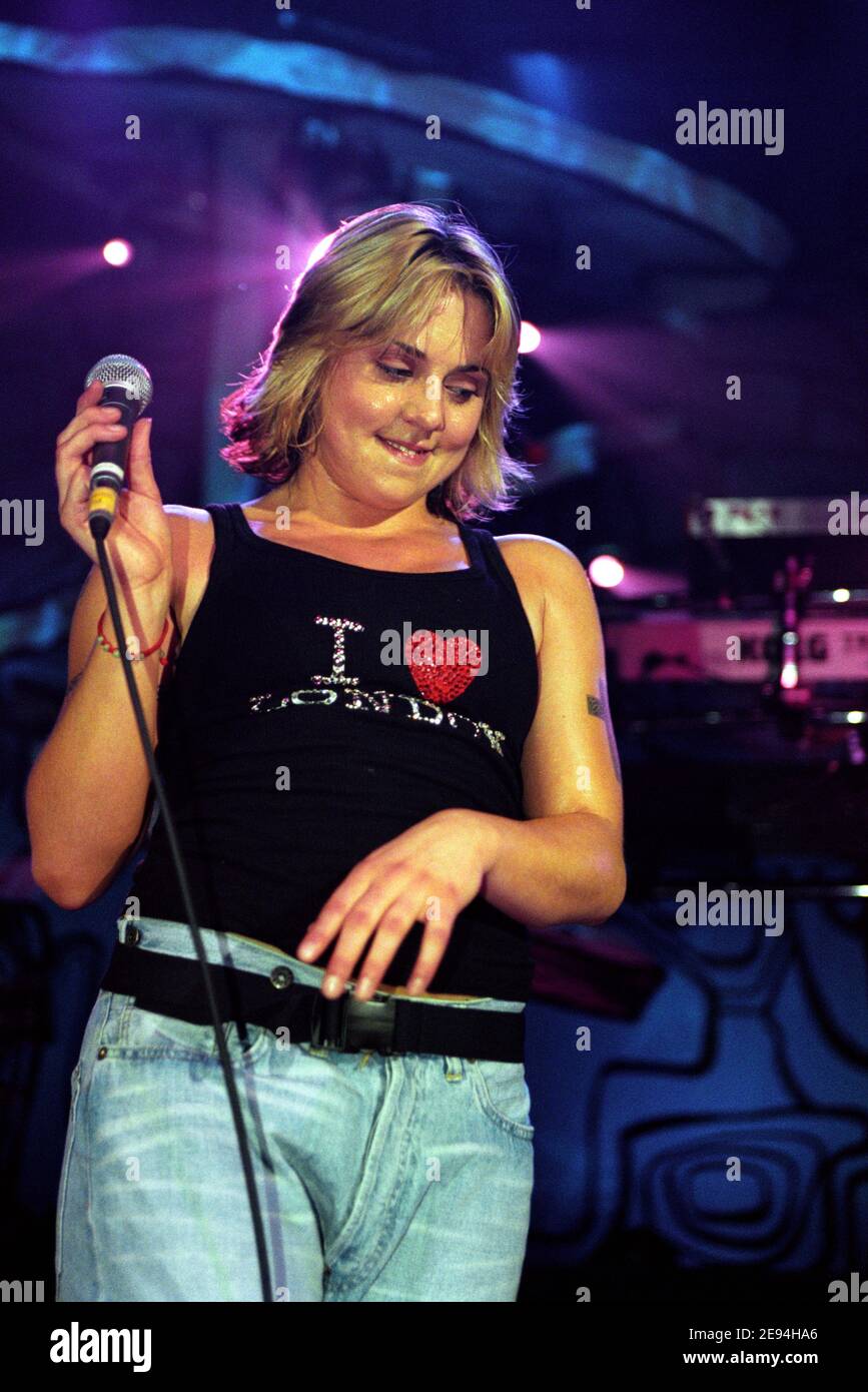 Mel c performance hi-res stock photography and images - Alamy