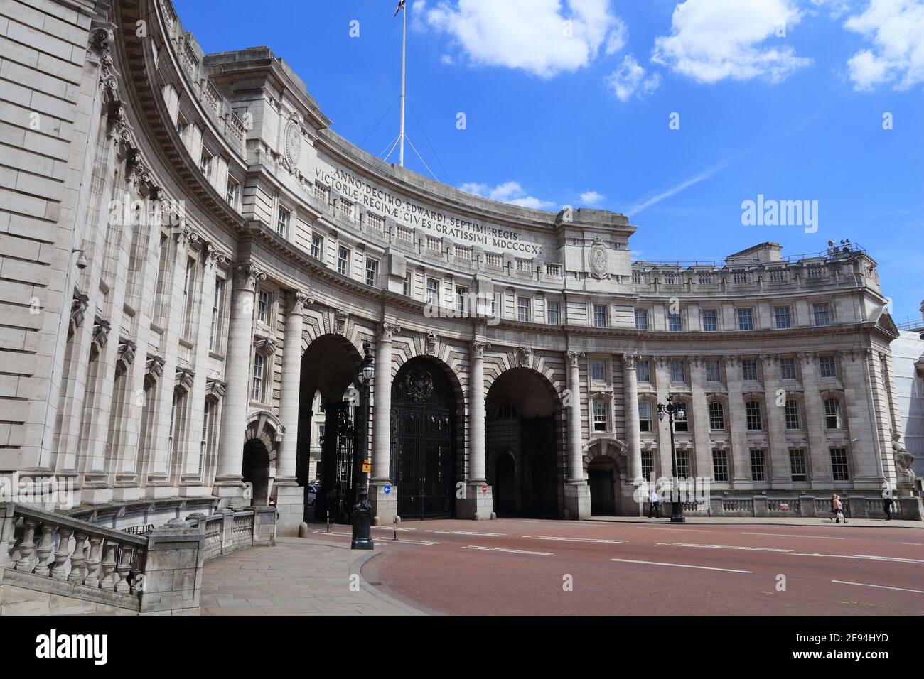 London, UK - Admiralty Arch. Neoclassical monument at the end of The ...