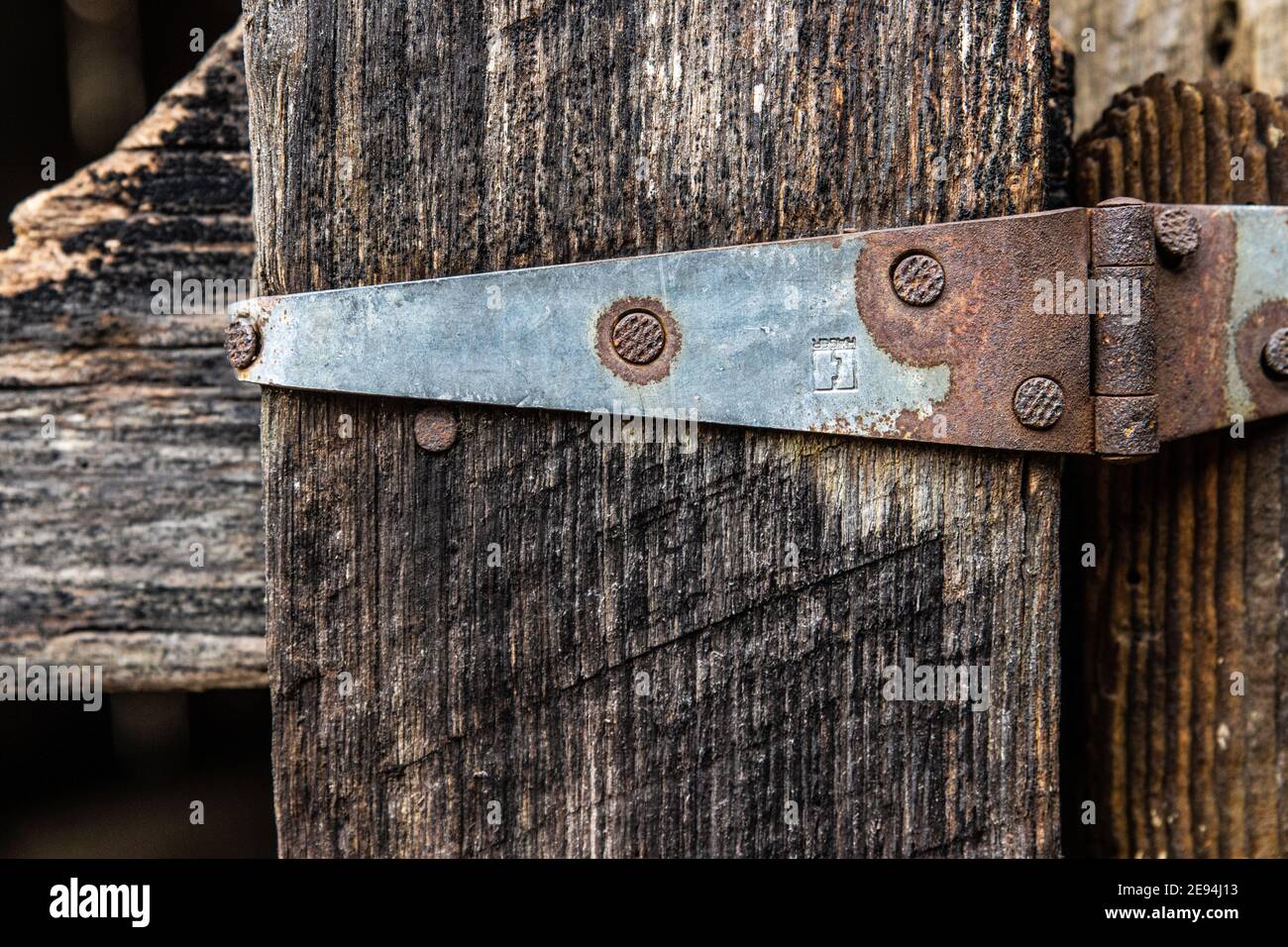 Close up details of an old wooden barn Stock Photo - Alamy