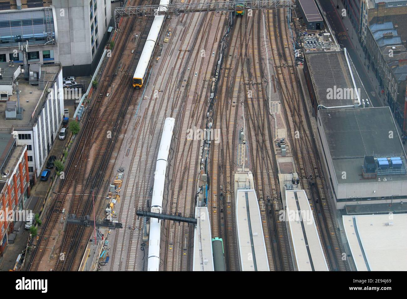 London bridge station aerial hi-res stock photography and images - Alamy