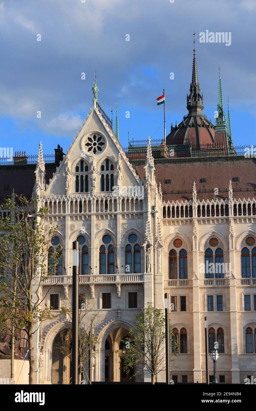 Hungarian neo renaissance architecture hi-res stock photography and ...