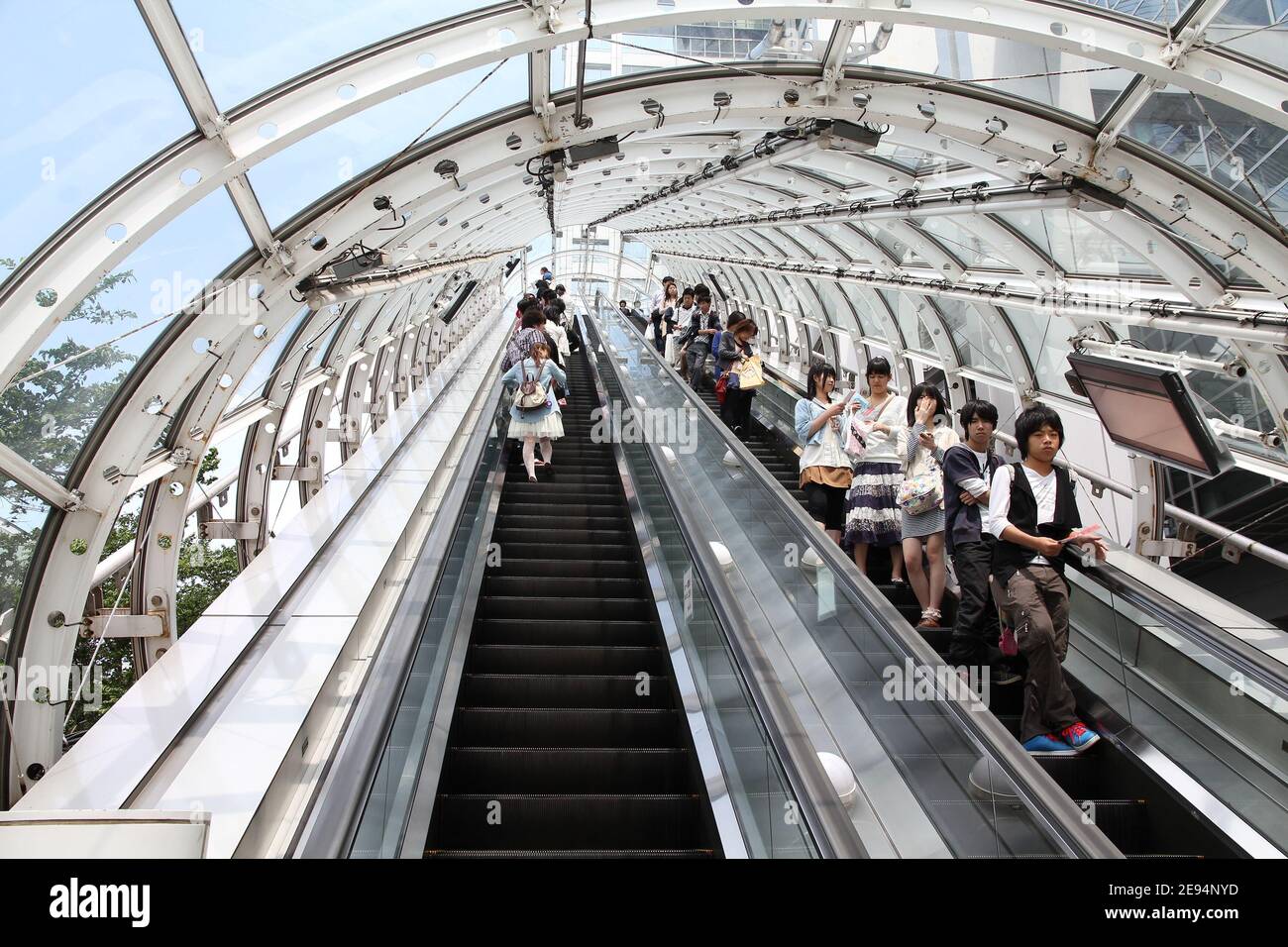 Escalator japan hi-res stock photography and images - Alamy