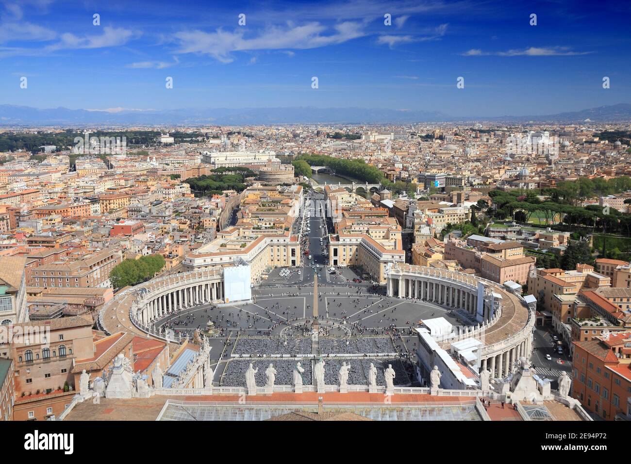 Italy saint peters square hi-res stock photography and images - Alamy