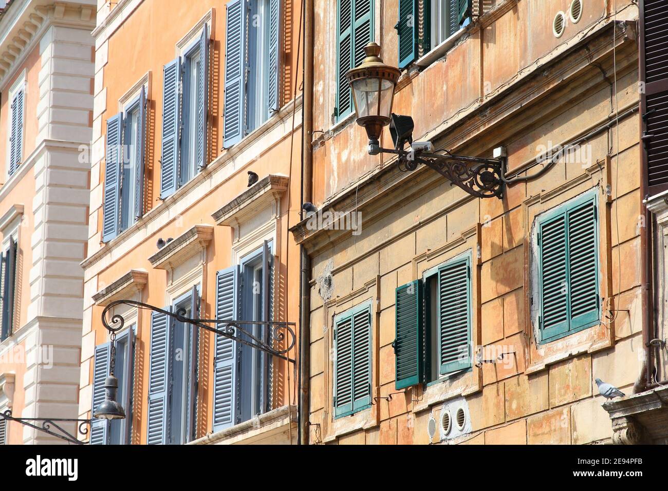 Street view in Rome, Italy. Old townhouses Stock Photo - Alamy