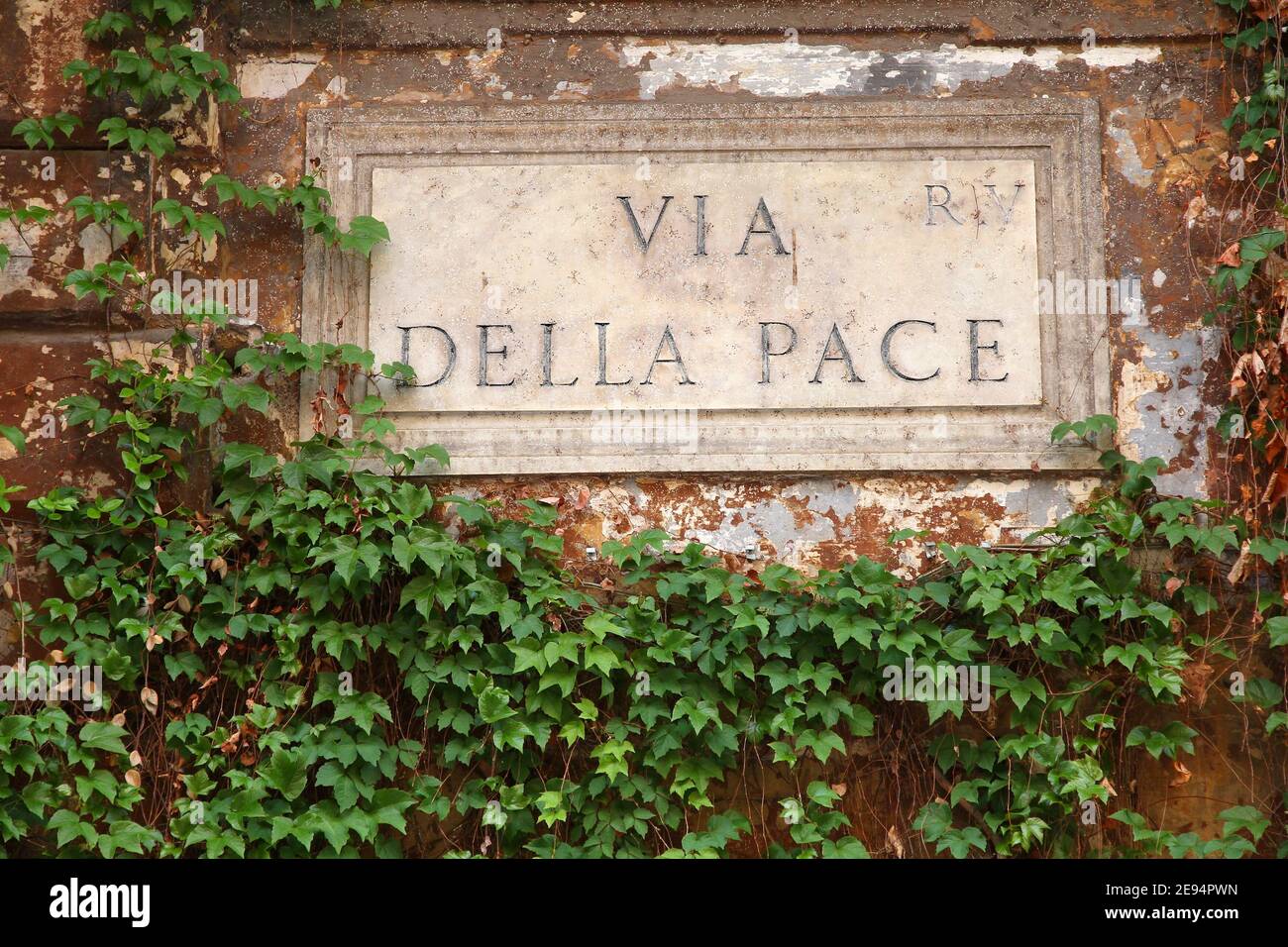 Sign of rome hi-res stock photography and images - Alamy
