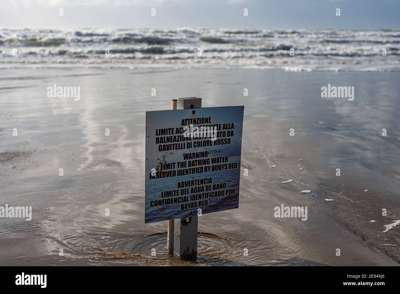Nettuno. Rome, Italy 02/01/2021: winter sea. © Andrea Sabbadini Stock ...