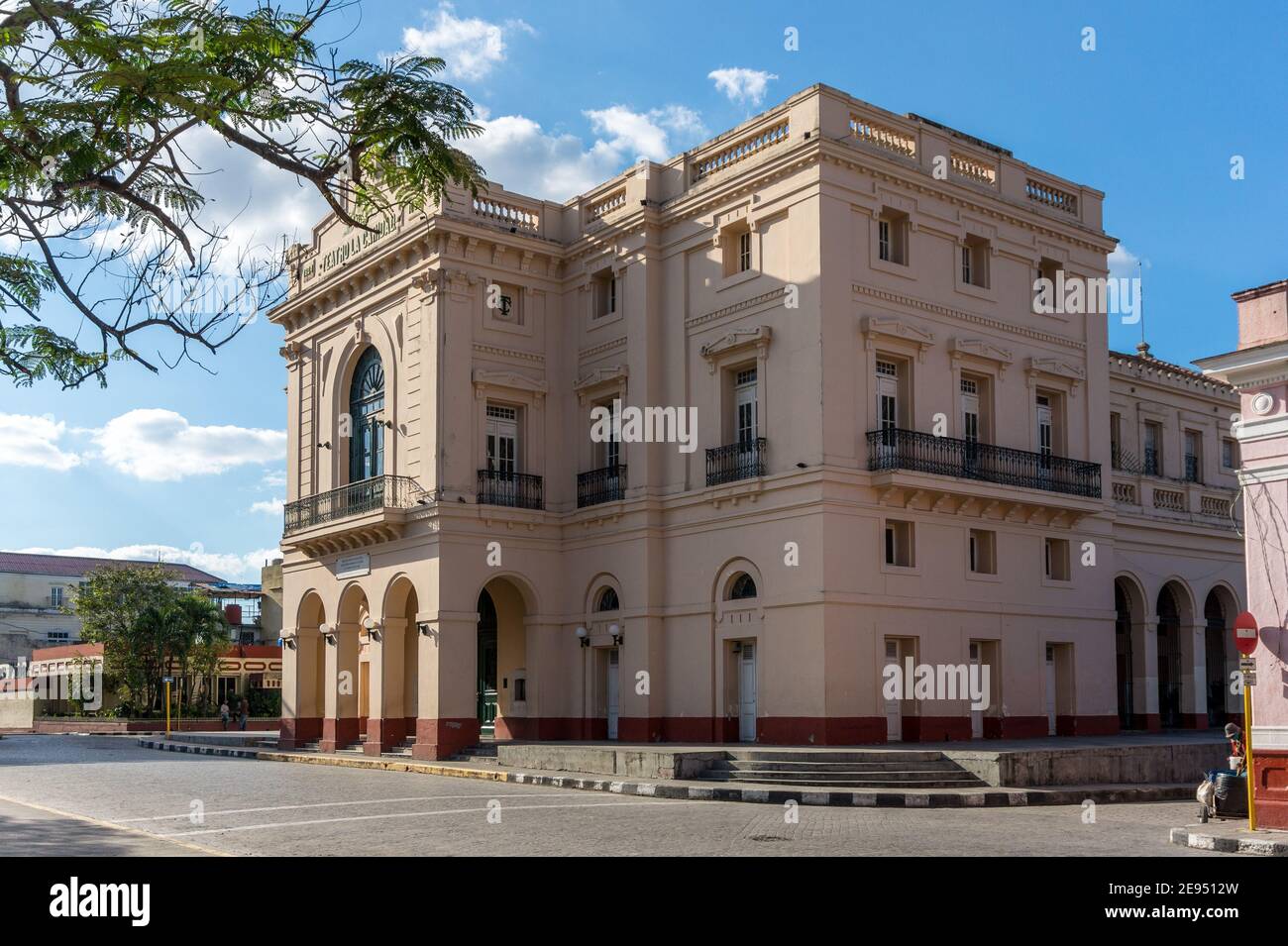 'Teatro La Caridad' located in the Leoncio Vidal Park in Santa Clara ...
