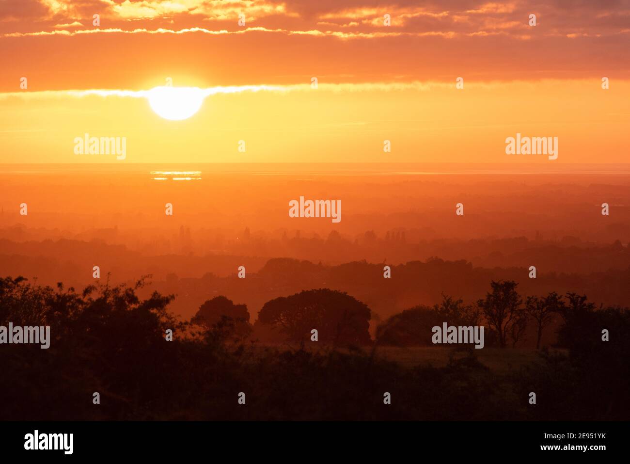 Glorious countryside hi-res stock photography and images - Alamy