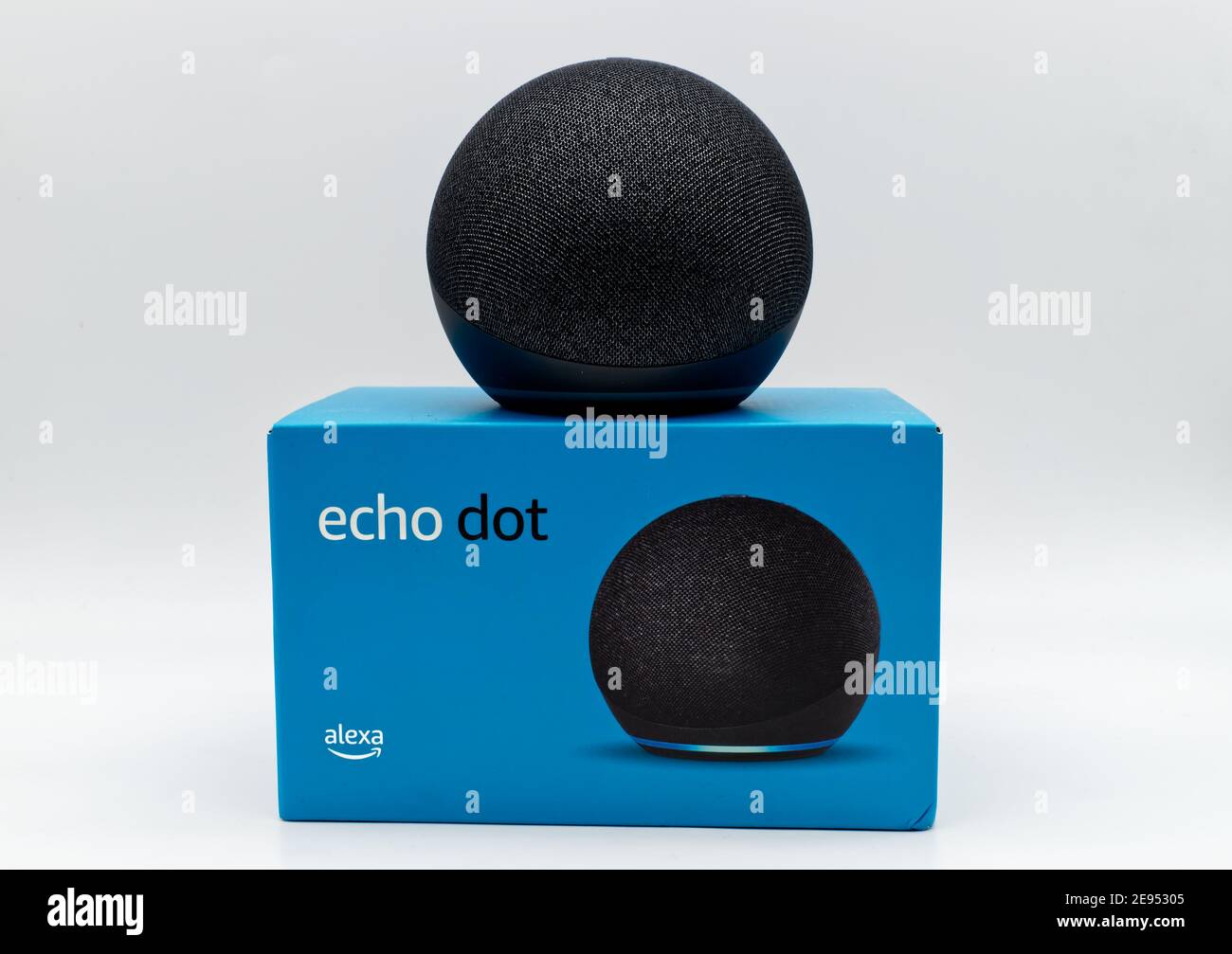 Virtual assistant logo hi-res stock photography and images - Alamy