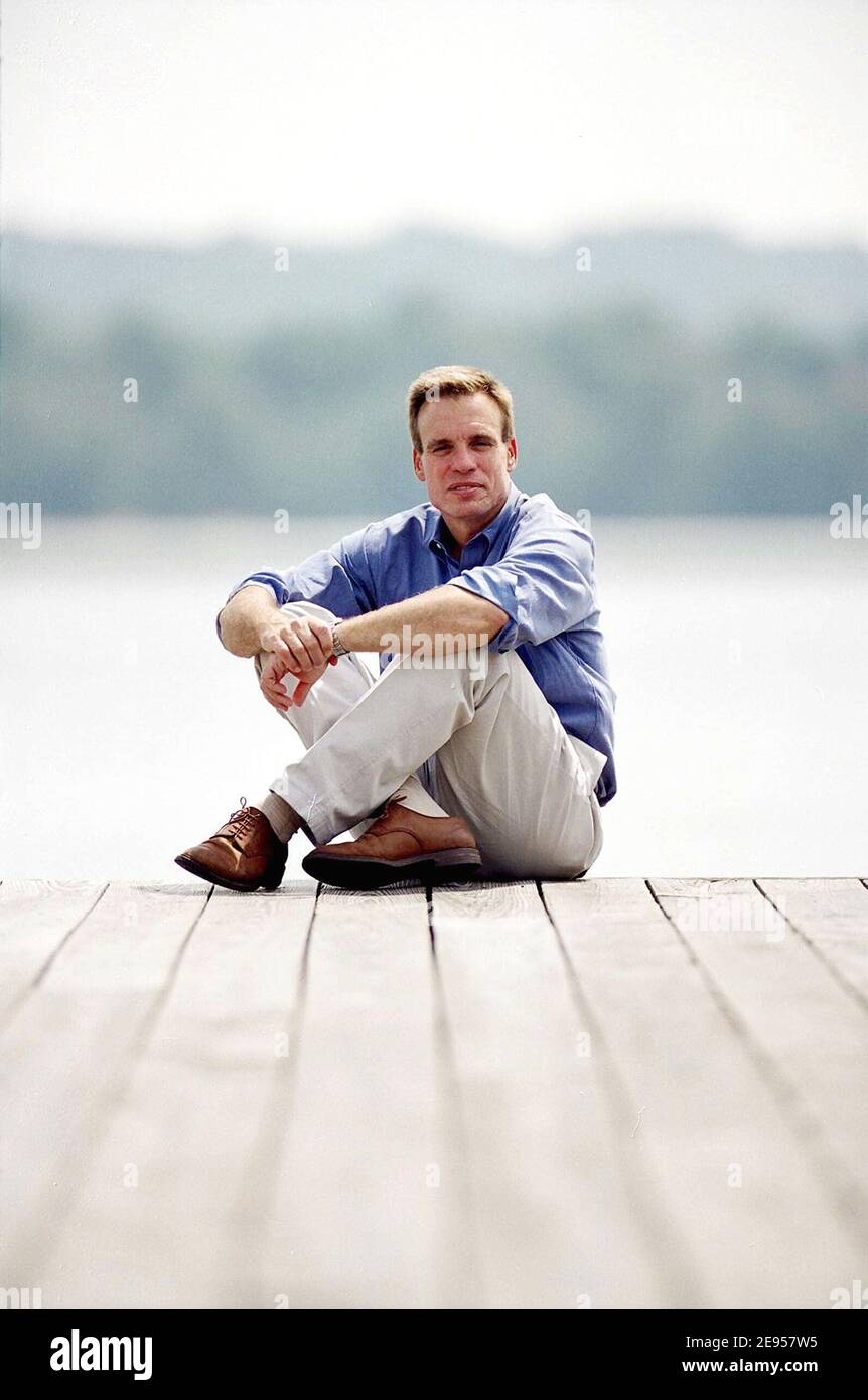 Governor of virginia mark warner hi-res stock photography and images ...