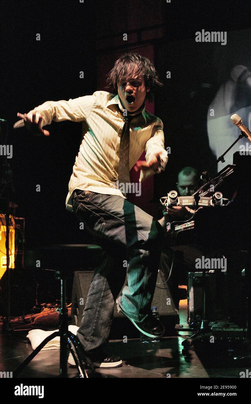 Jamie cullum performs live on stage hi-res stock photography and images ...