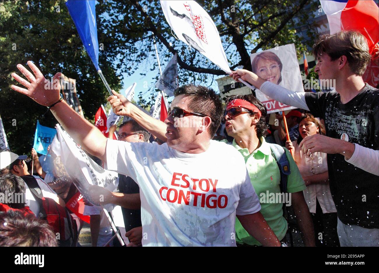 2006 presidential elections hi-res stock photography and images - Alamy