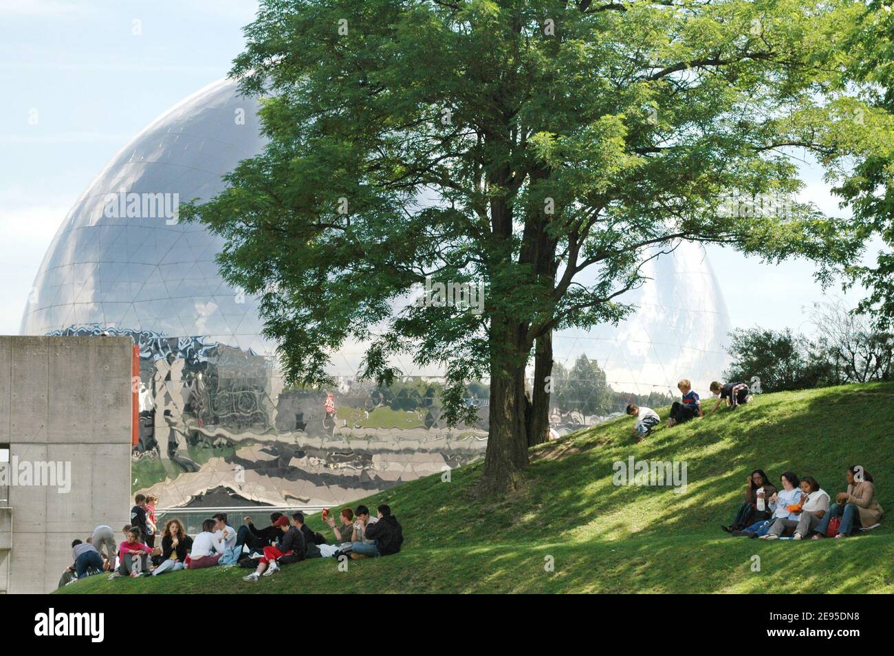 Hemispherical screen hi-res stock photography and images - Alamy