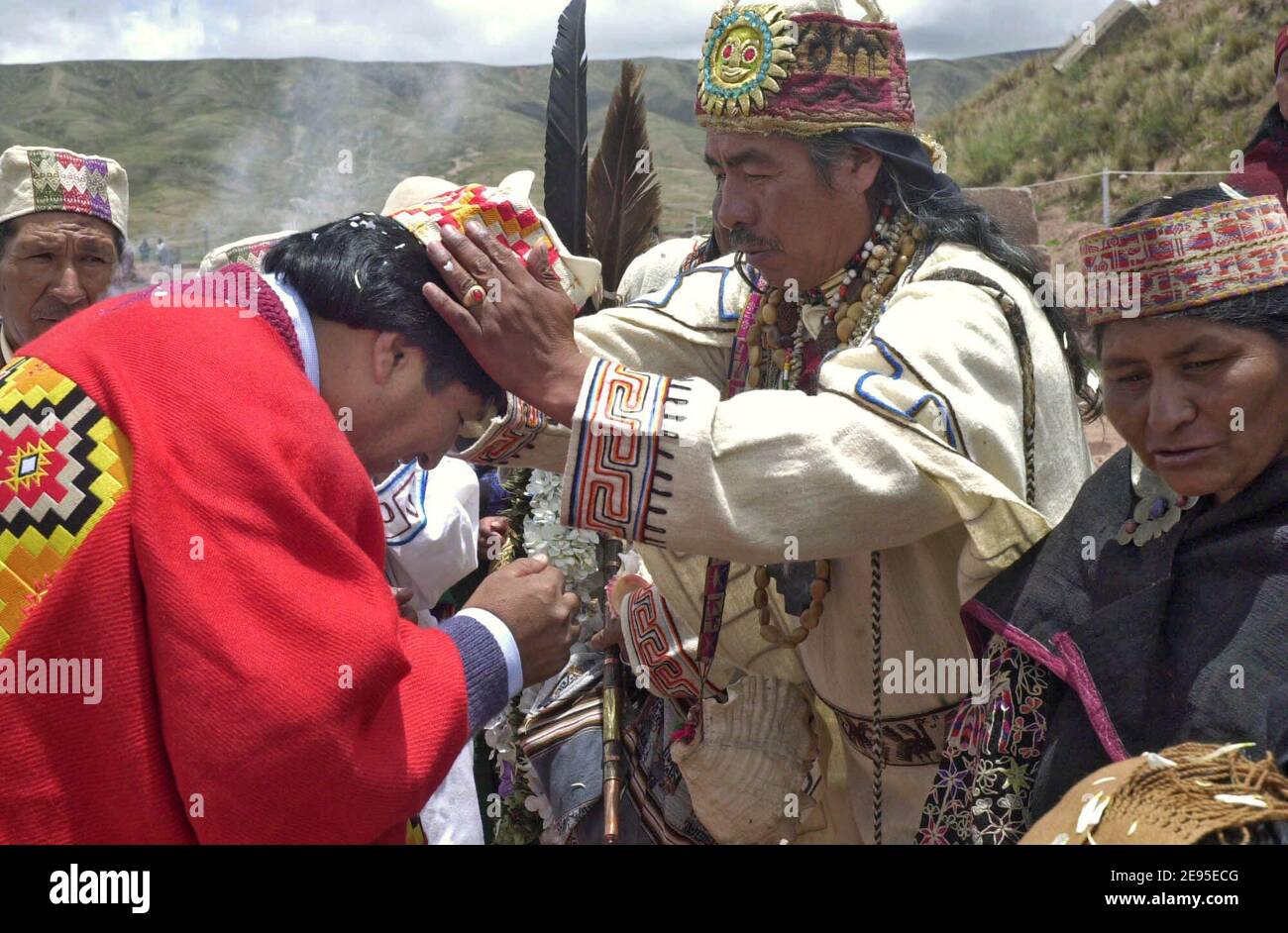 Peuple aymara hi-res stock photography and images - Alamy