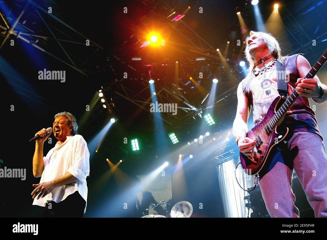 Singer ian gillan hi-res stock photography and images - Alamy