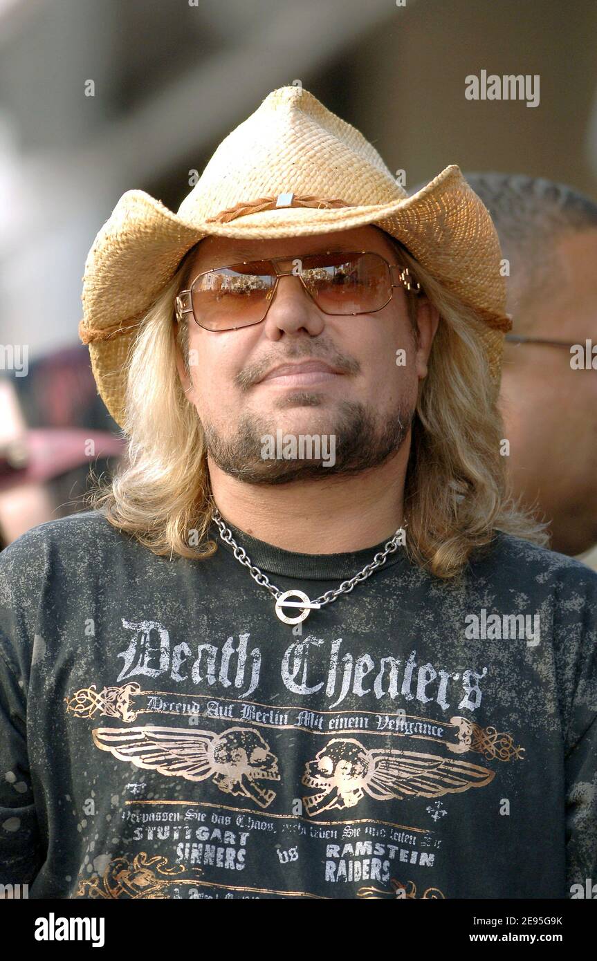 Motley Crue's member Vince Neil is honored with the 2301st Star on The ...