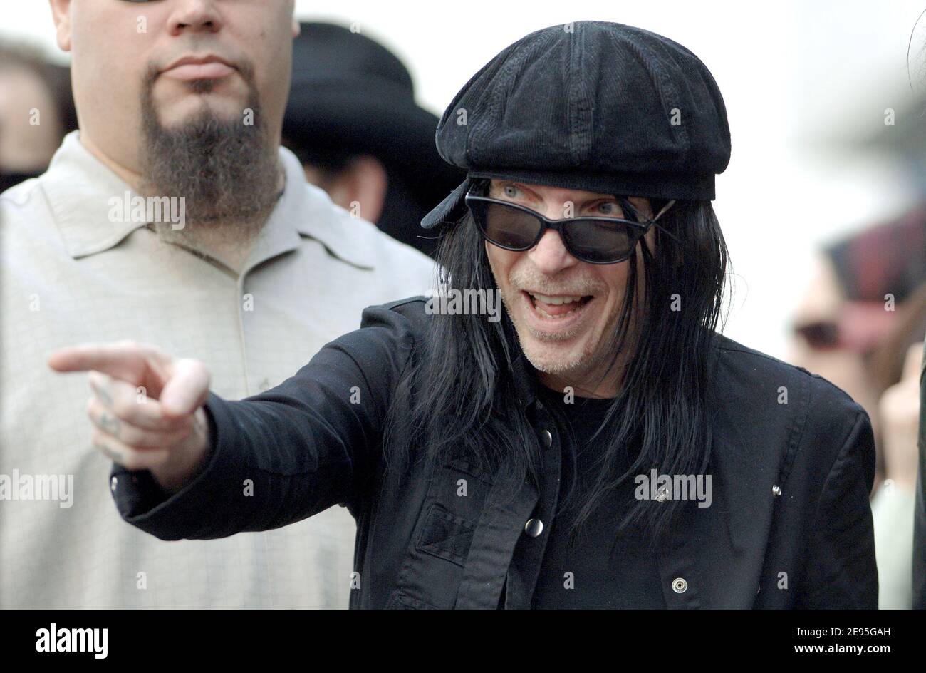 Photo of motley crues mick mars hi-res stock photography and images - Alamy