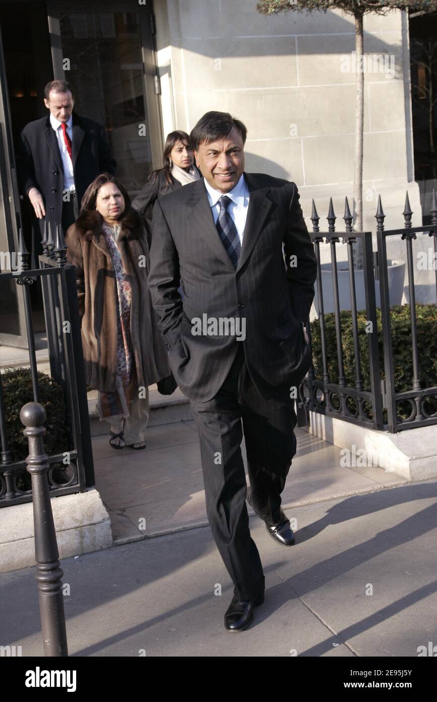 Lakshmi mittal wife hi-res stock photography and images - Alamy