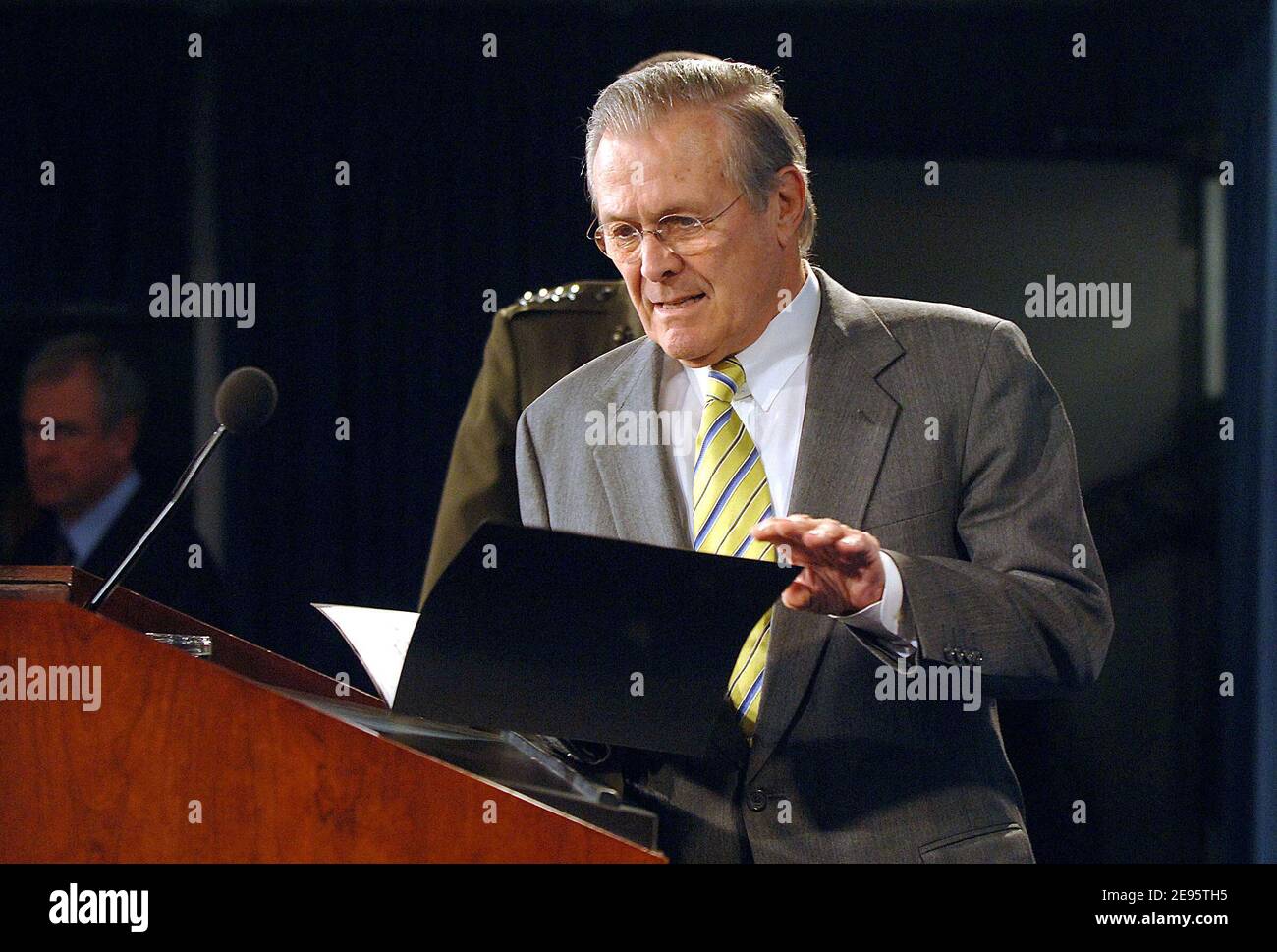 Dod news hi-res stock photography and images - Alamy
