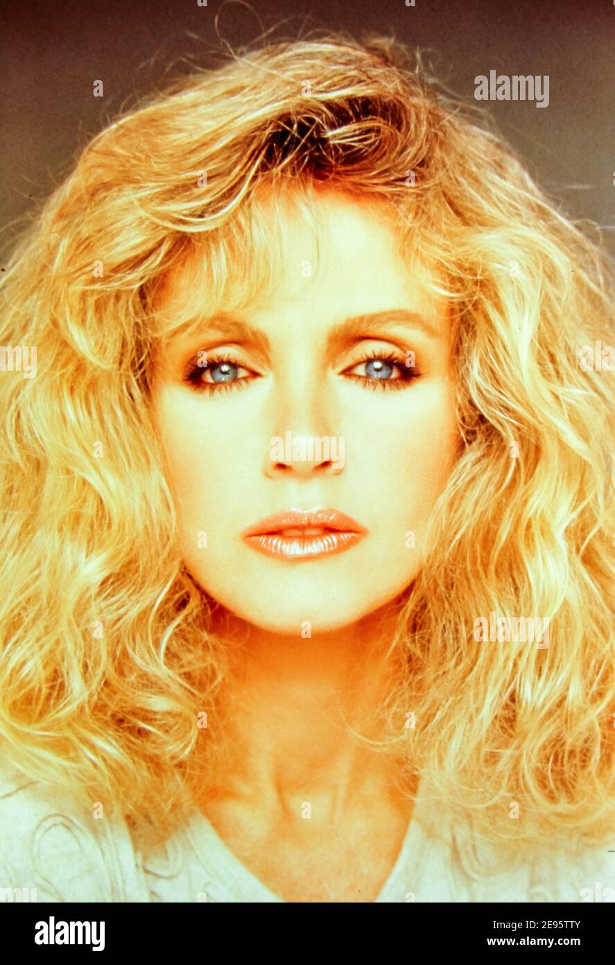 Donna Mills Eye Makeup Kit | Makeupview.co