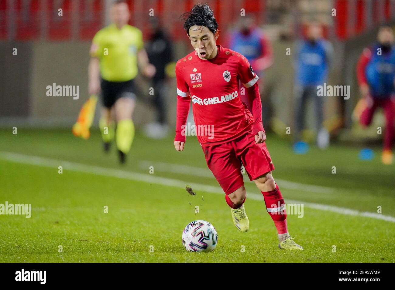 ANTWERPEN, BELGIUM - FEBRUARY 2: Koji Miyoshi of Royal Antwerp during ...