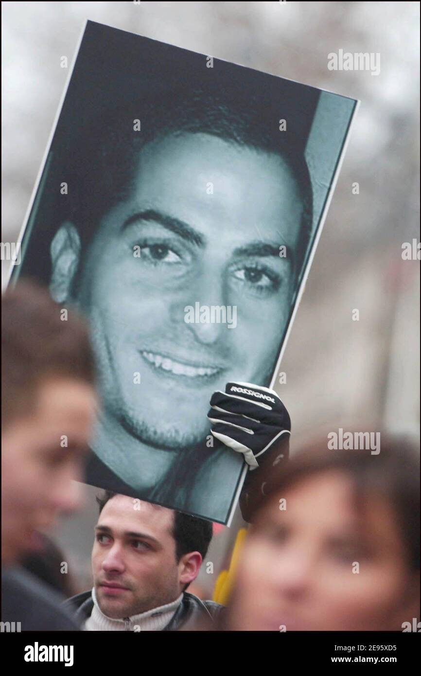 Thousands of persons hit the streets in a major anti-racism protest in ...