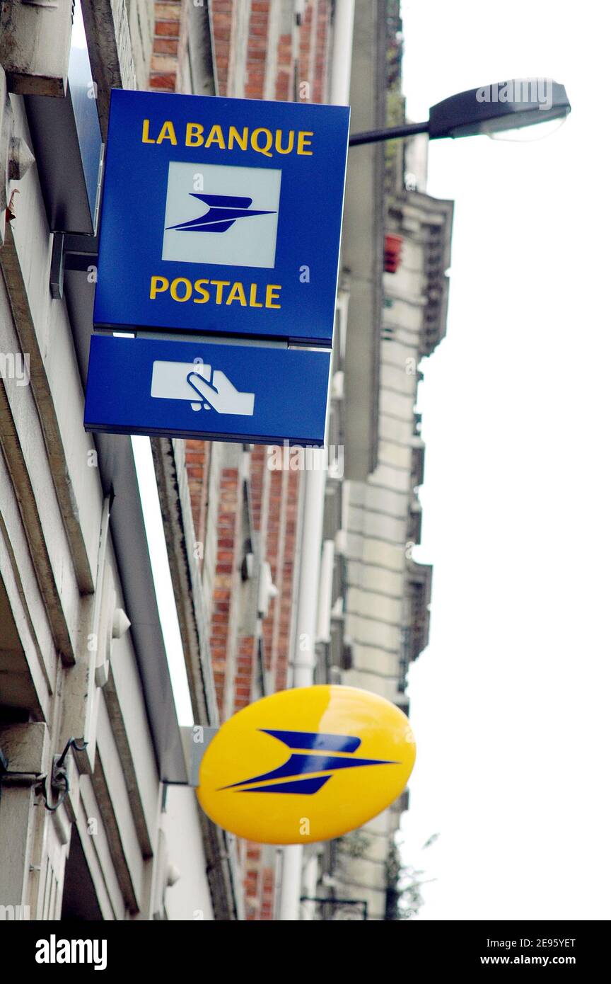 Logos de banque hi-res stock photography and images - Alamy