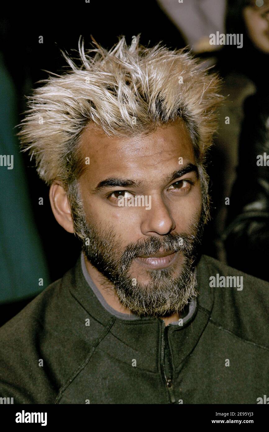 "Model Satya Oblet attends Jean-Louis Scherrer's Fall-Winter 2006-2007 ...