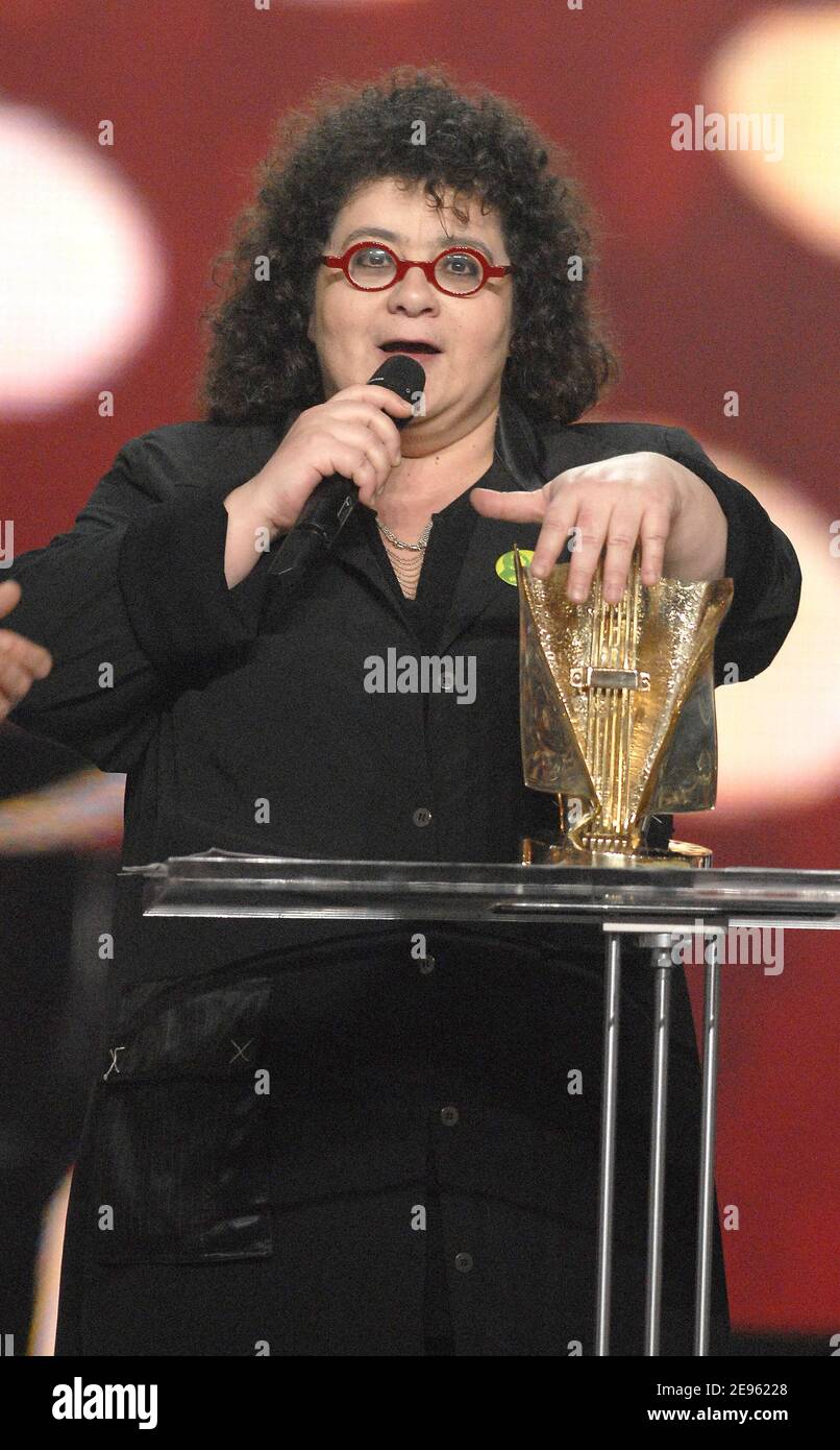 French singer juliette hi-res stock photography and images - Alamy