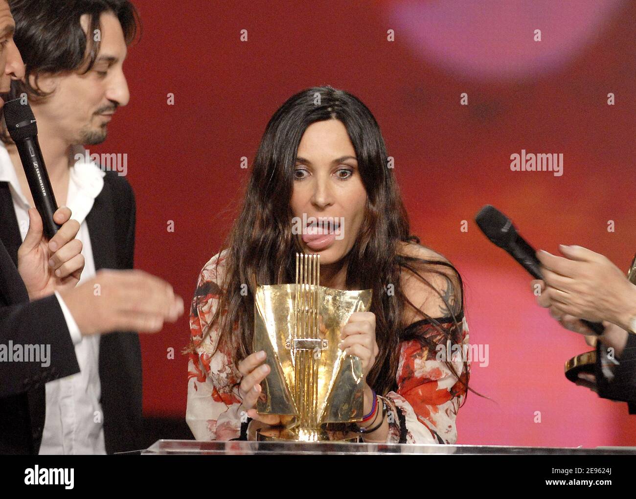 French singer Zazie wins the award of the best musical show of the year ...