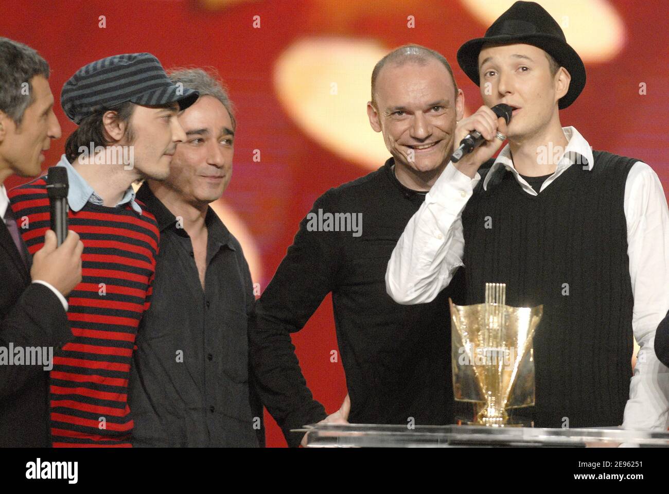 French band Louise Attack wins the award of the best pop rock album of ...