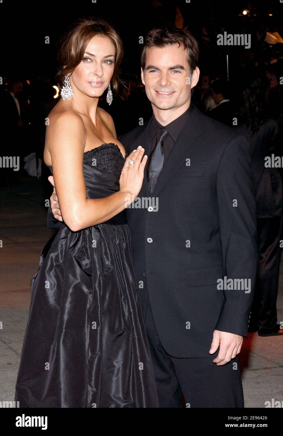 Jeff Gordon and his wife arrive at the 2006 Vanity Fair Oscar Party ...