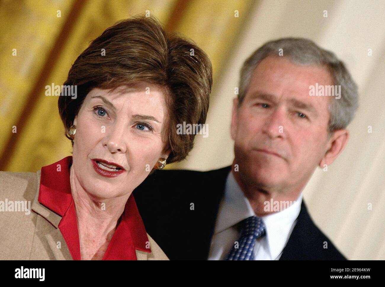 George bush femme laura hi-res stock photography and images - Alamy