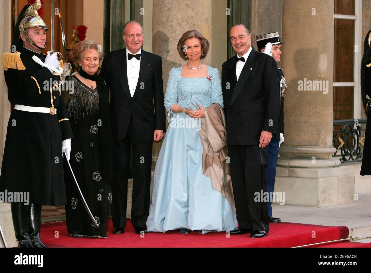 French president Jacques Chirac and his wife Bernadette Chirac welcome ...
