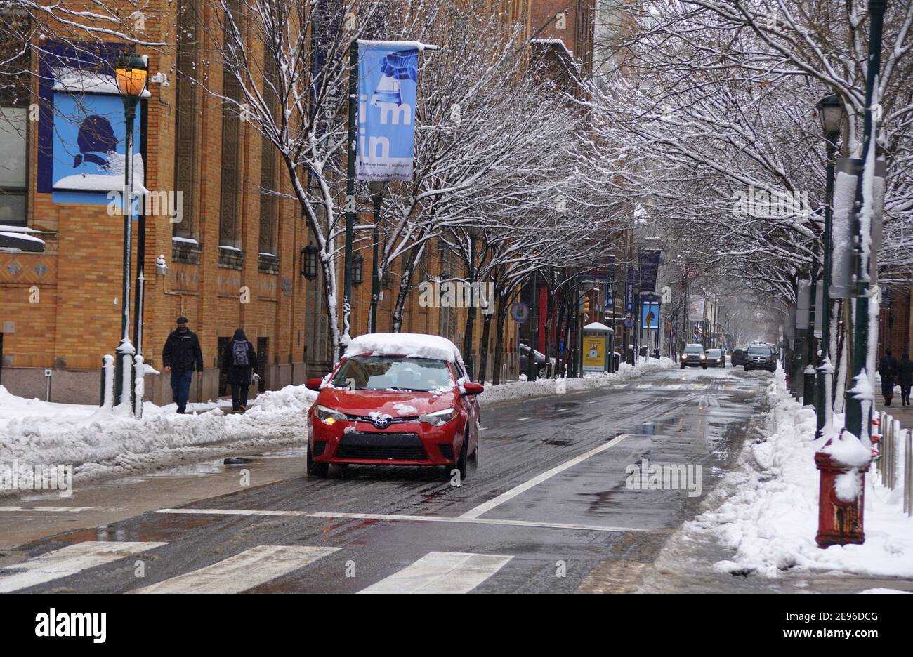 Car driving slowly hi-res stock photography and images - Alamy