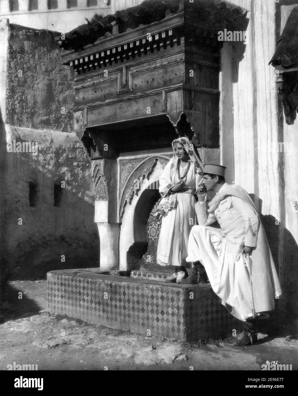 Alice terry Black and White Stock Photos & Images - Alamy