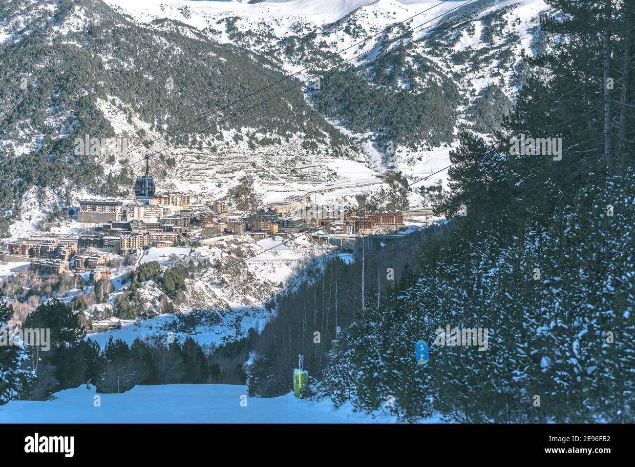 El Tarter, Andorra : 2021 January 11 : Gondola lift at the Grandvalira ...