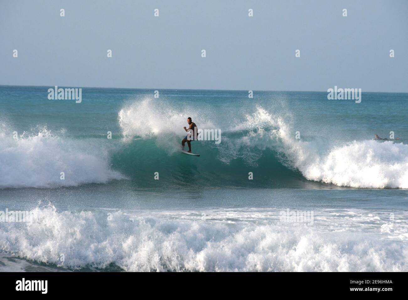 Overhead wave surfer hi-res stock photography and images - Alamy