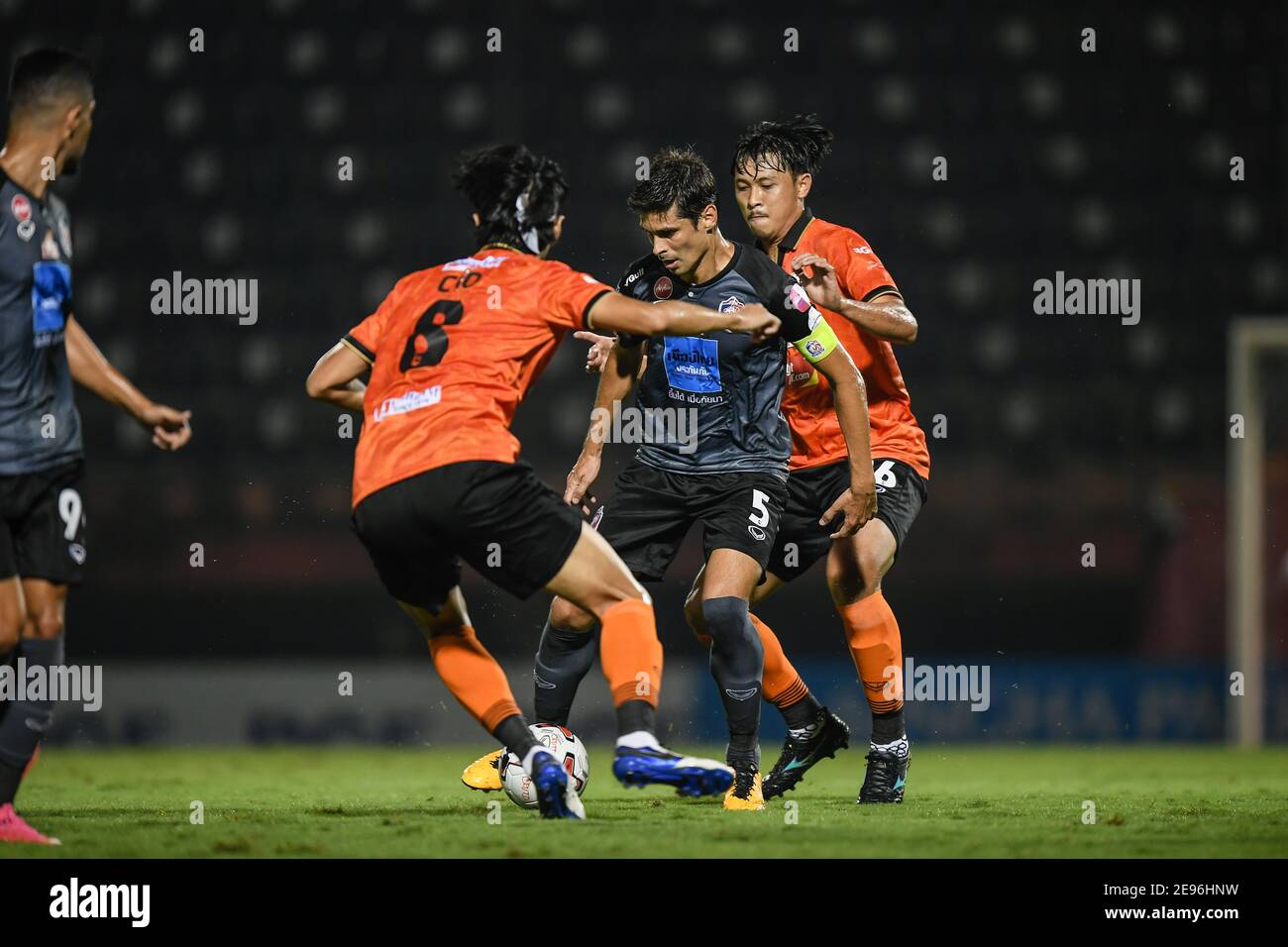 Sergio Suarez (C) of Port FC seen in action during the Thai League 2020 match between Chiangrai ...