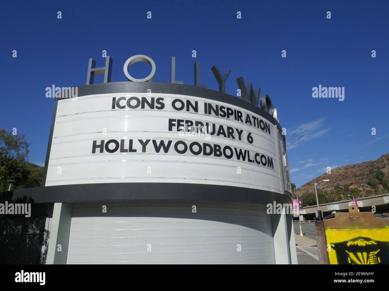 The hollywood bowl sign hi-res stock photography and images - Alamy