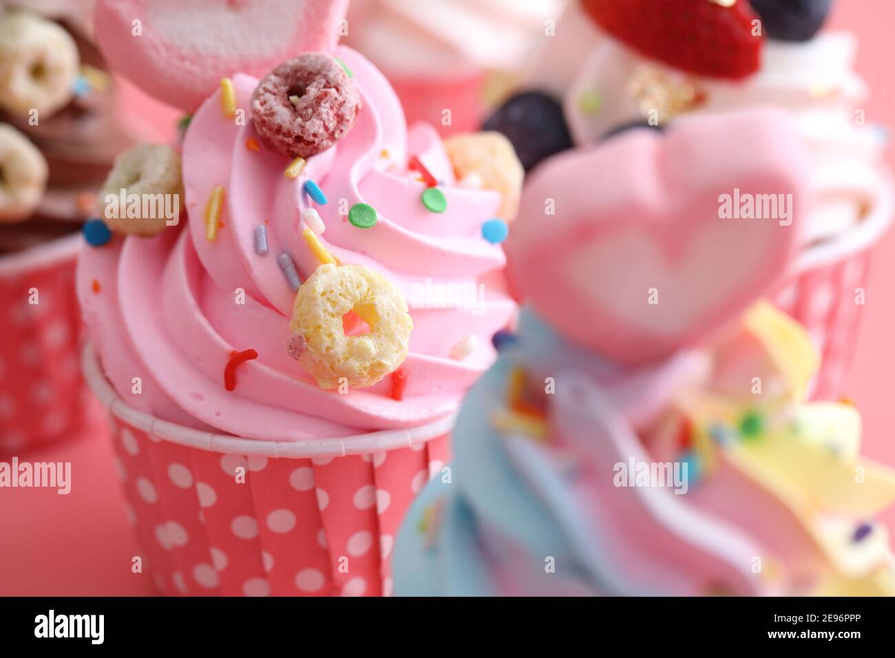 Beautiful chocolate cupcakes cream hi-res stock photography and images ...