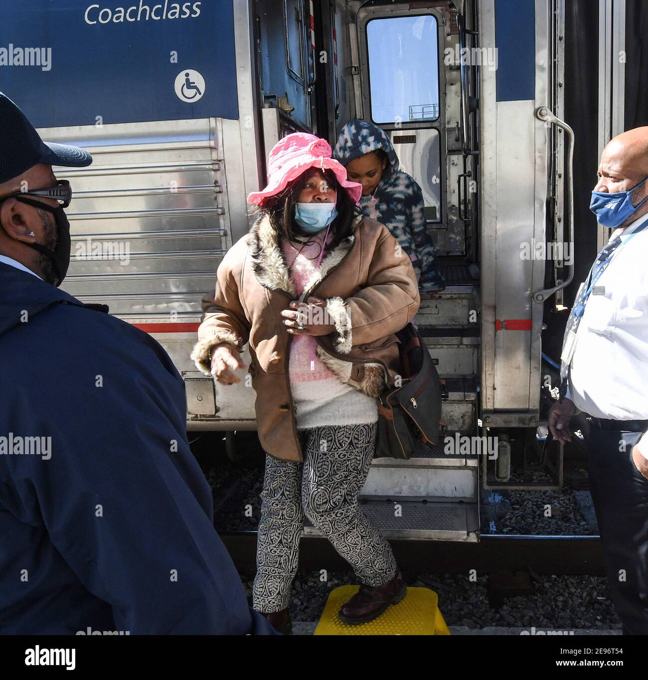 Amtrak buses hi-res stock photography and images - Alamy