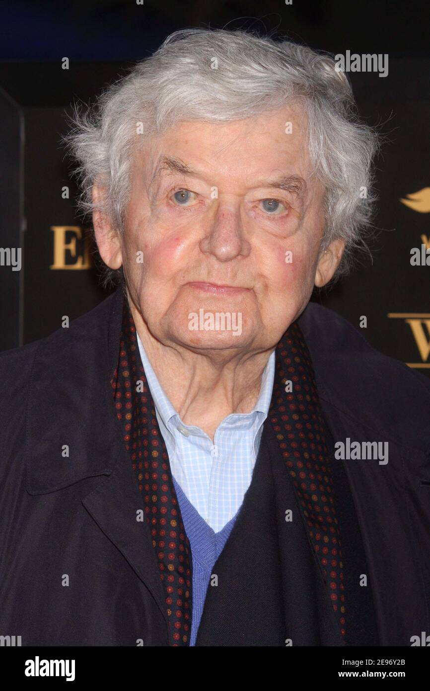 Hazel Holbrook's Instagram, Twitter & Facebook on IDCrawl