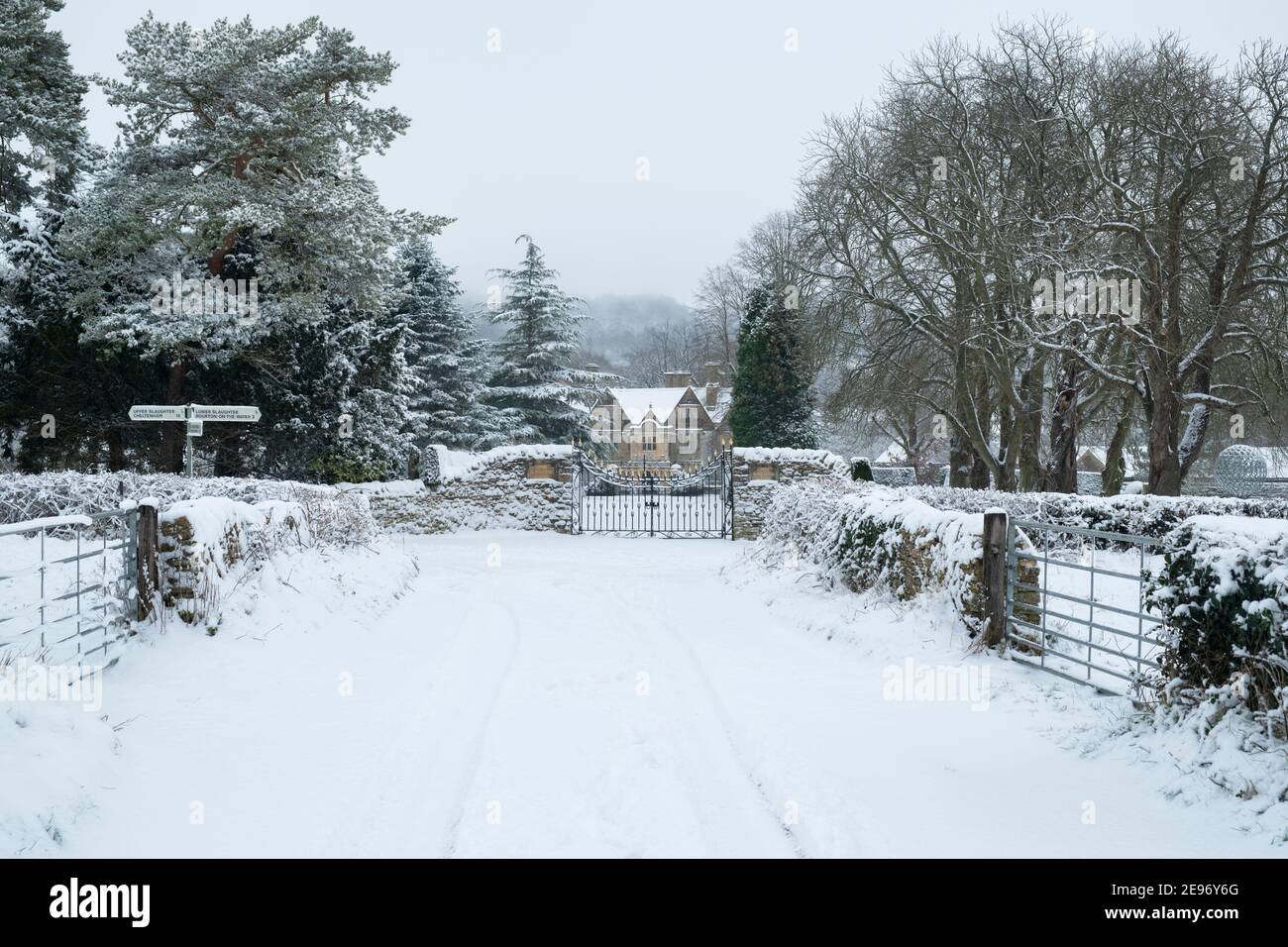 Upper slaughter manor hi-res stock photography and images - Alamy