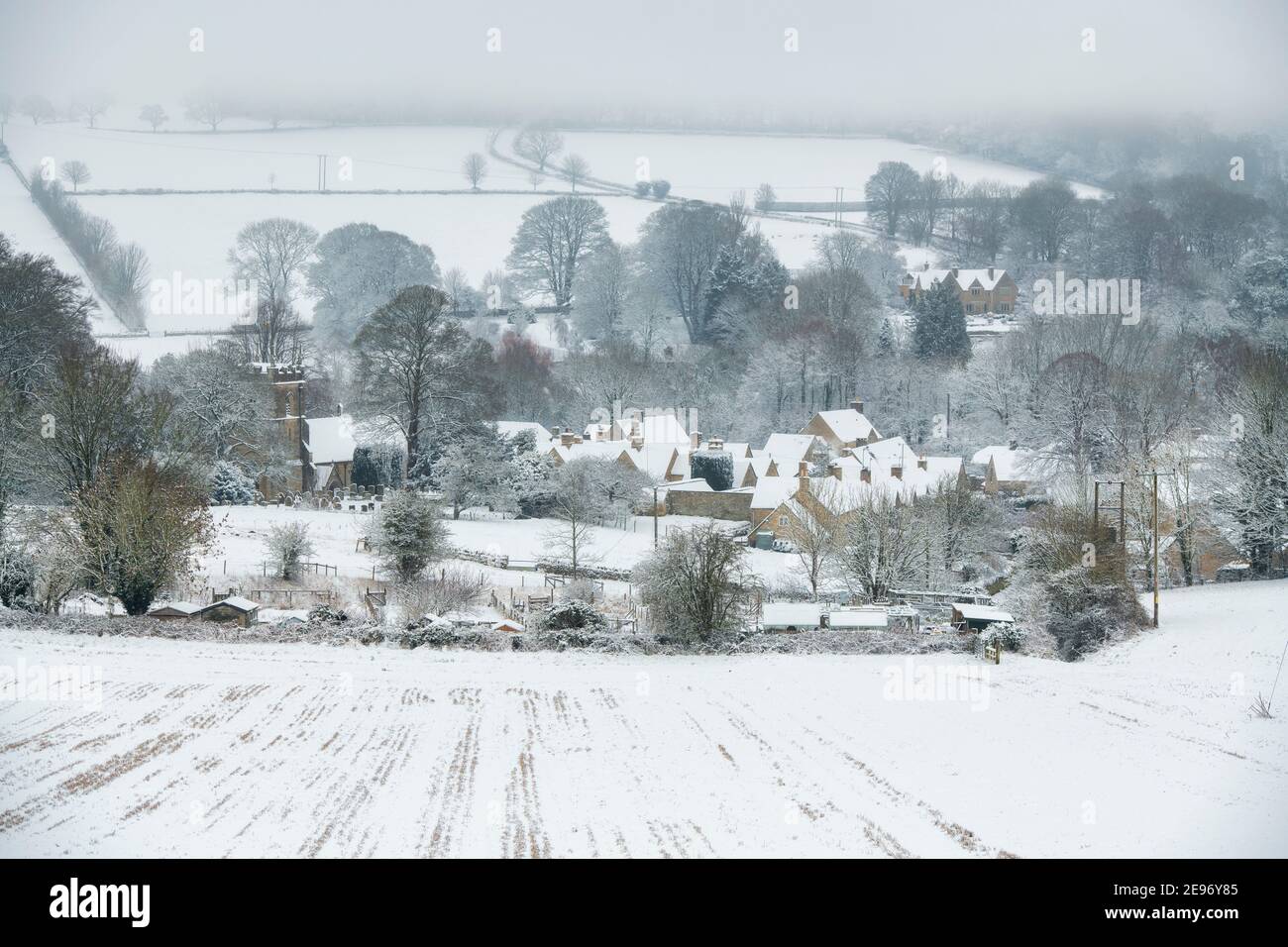Upper slaughter village hi-res stock photography and images - Alamy