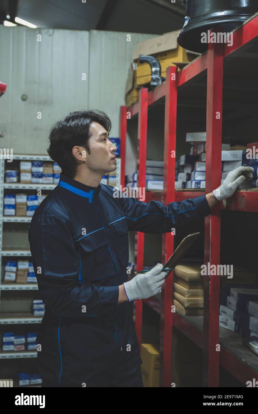 auto vehicle Service repair center concept with maintenance staff Stock ...