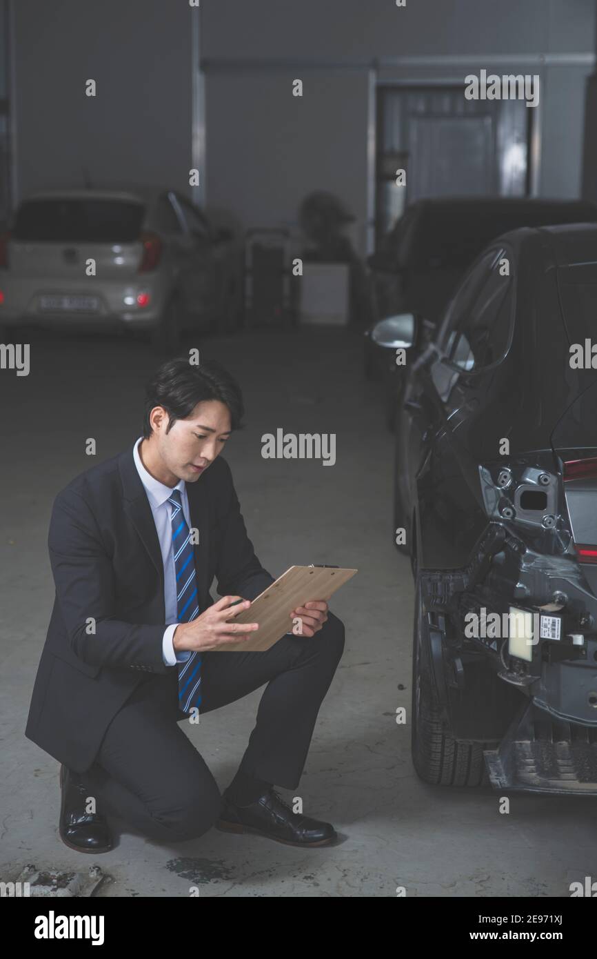 Car examination hi-res stock photography and images - Alamy